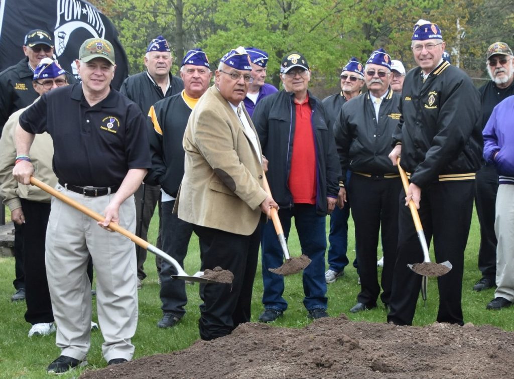 Oneida Nation | Oneida Nation unveils Purple Heart Reservation signage